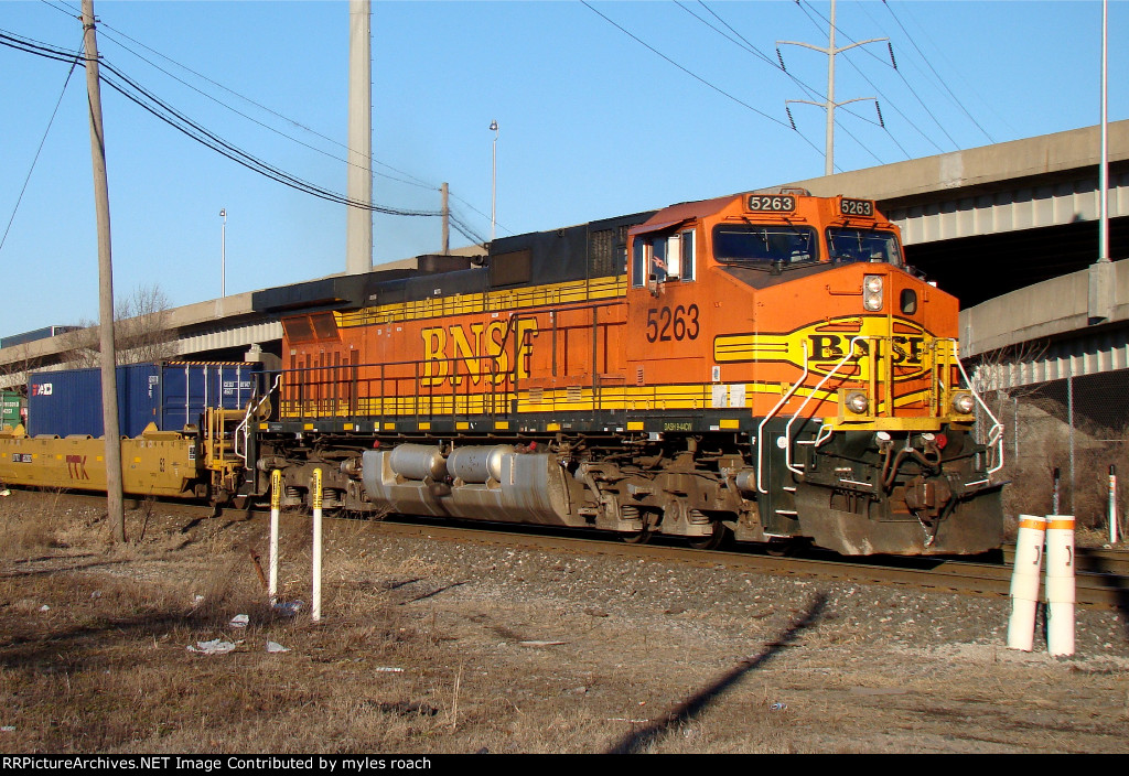 BNSF 5263
